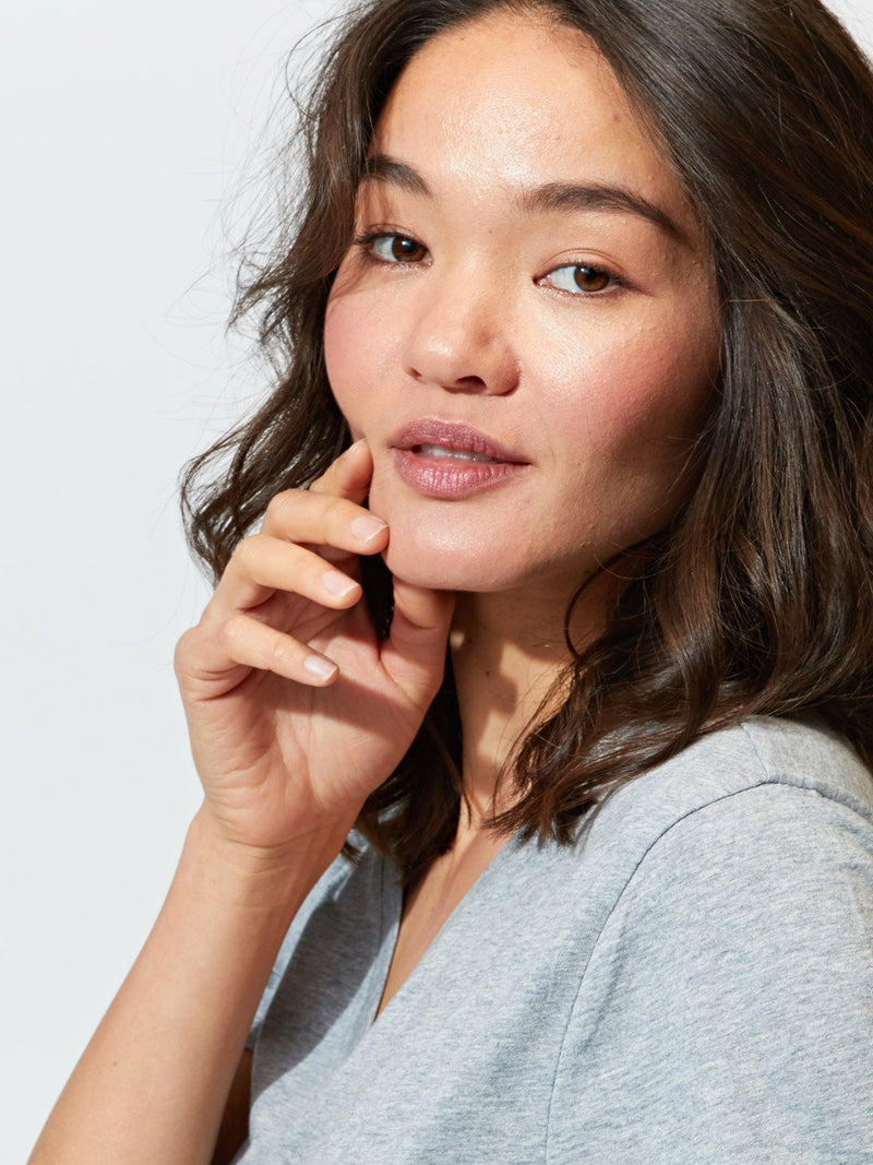 Women’S Invincible V-Neck Tee in Heather Grey – Threads 4 Thought